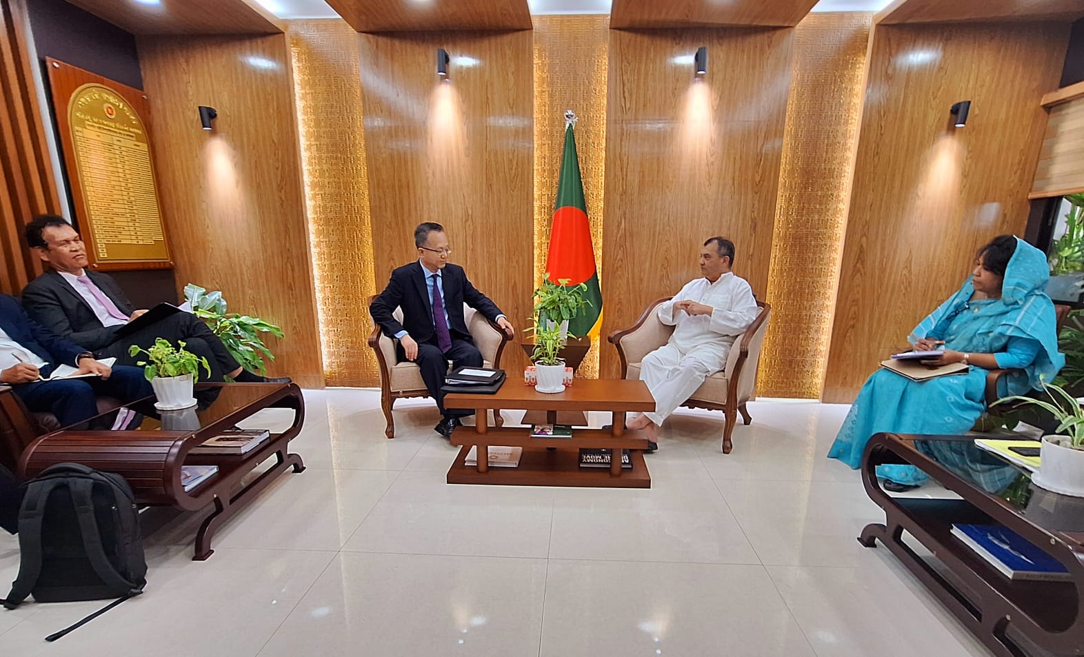 ADB's Vice President meets Environment Minister to Strengthen Climate ...