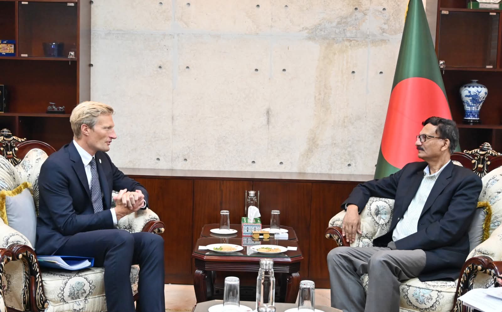 Bangladesh, WFP Discuss Rohingya, Funding and Child Nutrition - Ethnic ...
